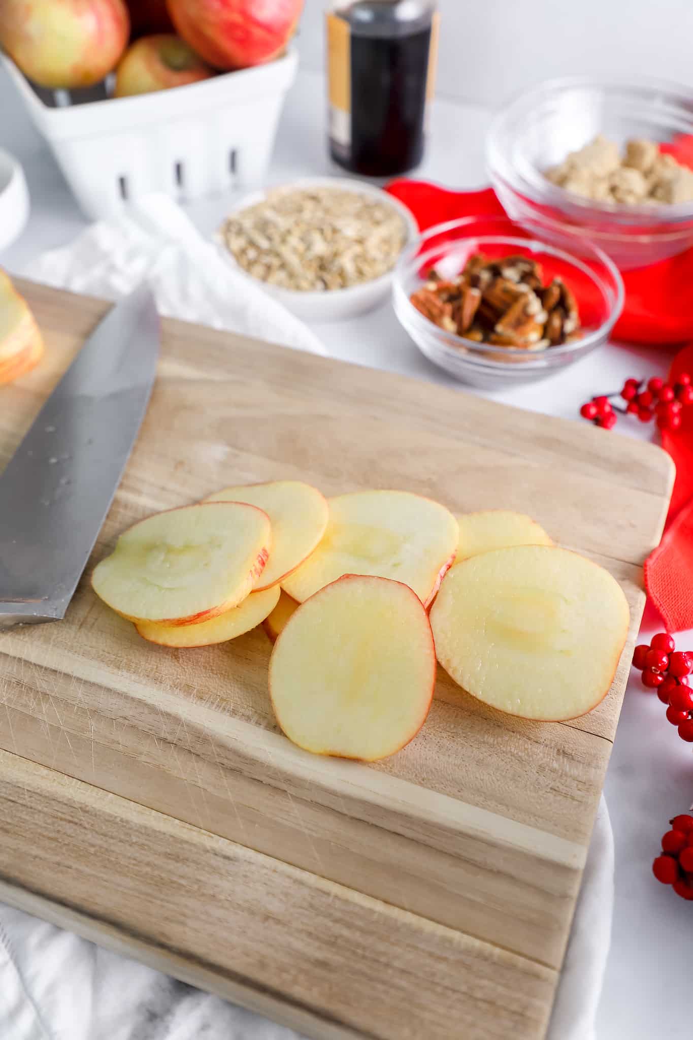 Homemade Vegan Baked Apple Slices (with Cinnamon) - The Glutenless Maximus