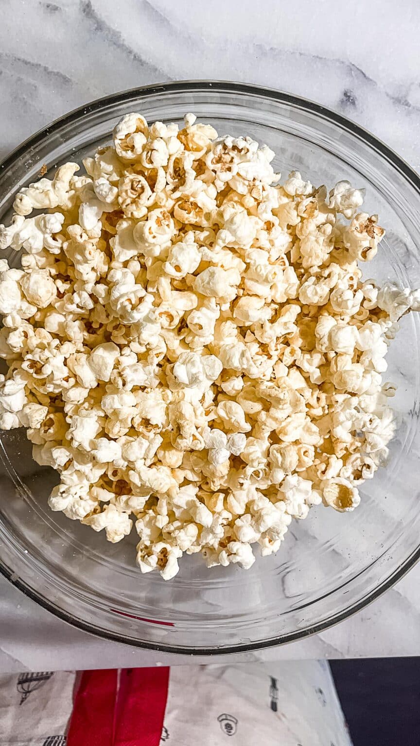 The BEST Apple Cinnamon Popcorn