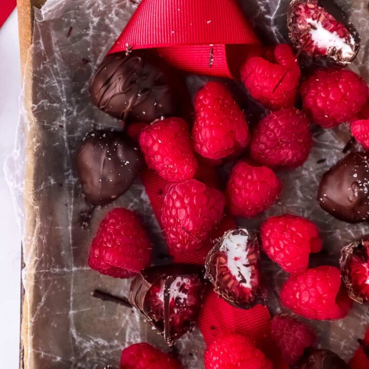Marshmallow Frozen Chocolate Raspberries