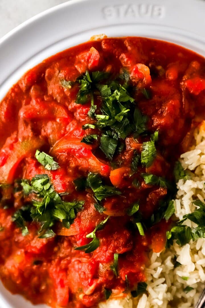 Country Captain Chicken with Rice: A One-Pan Southern Classic