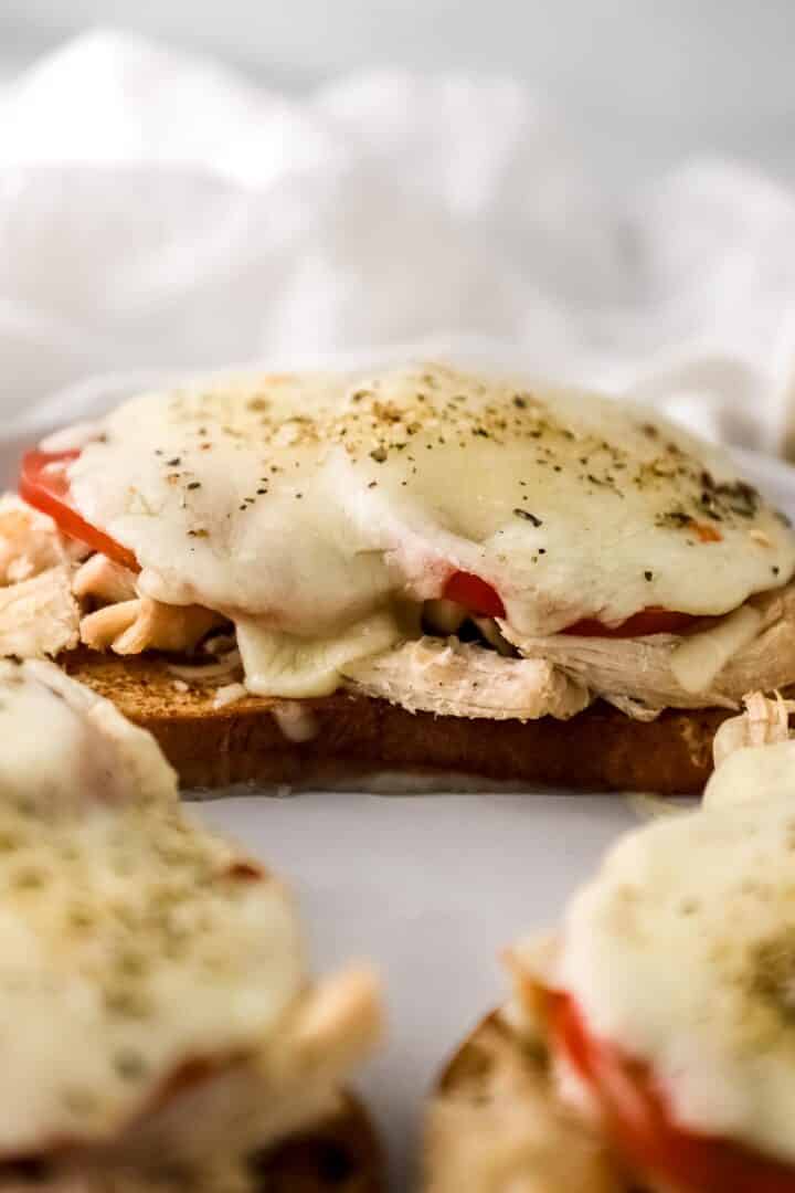 Easy Open-Faced Chicken Sandwich Recipe - The Glutenless Maximus
