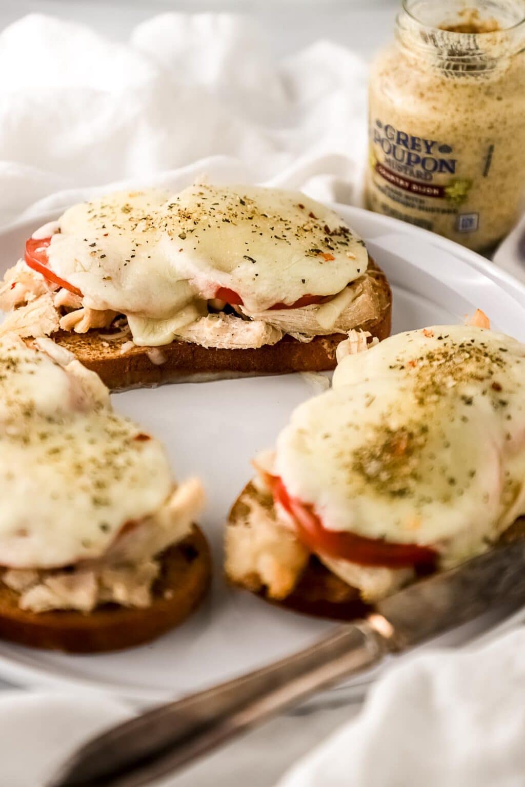 Easy Open-Faced Chicken Sandwich Recipe - The Glutenless Maximus