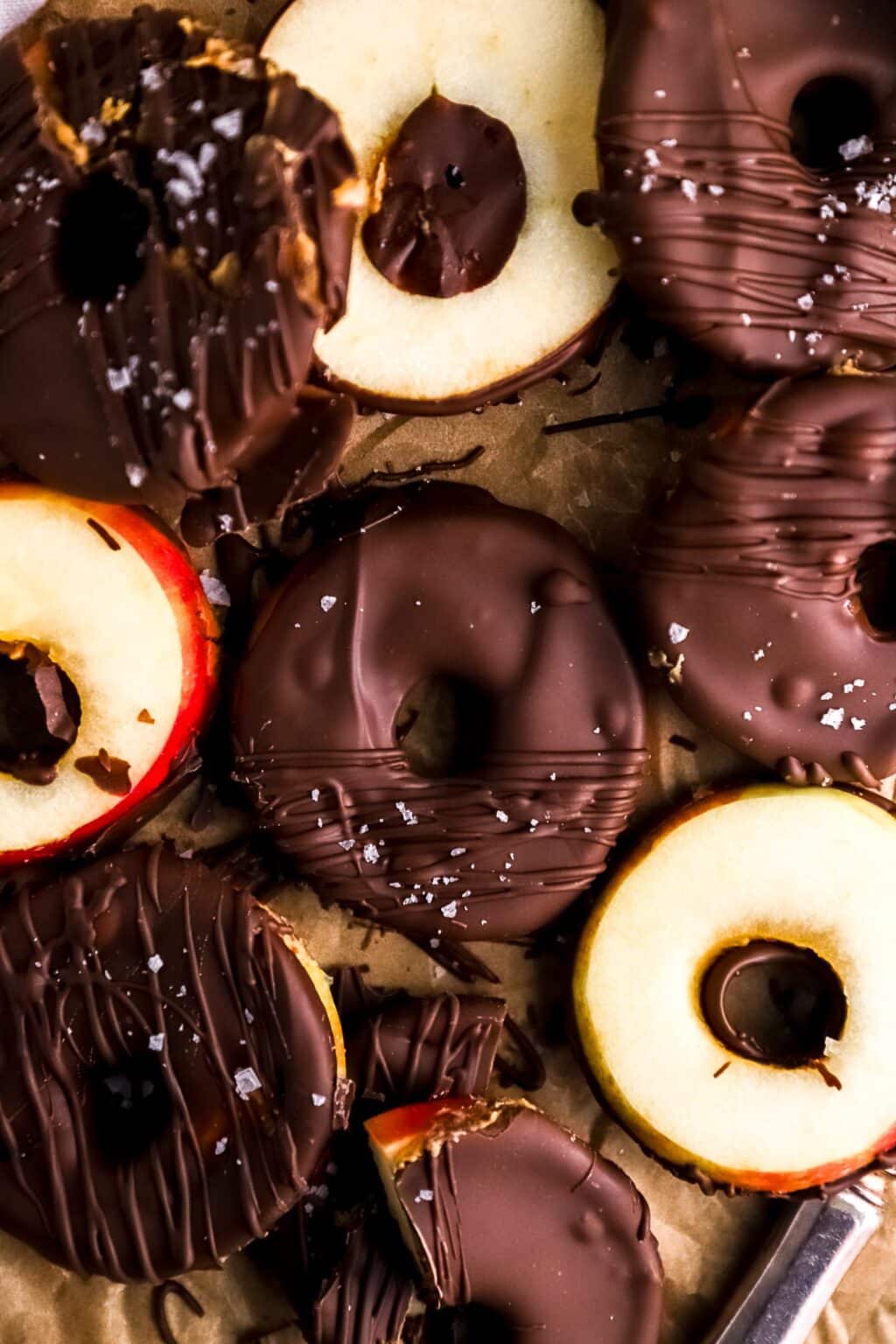 Easy Chocolate-Covered Peanut Butter Apple Rings